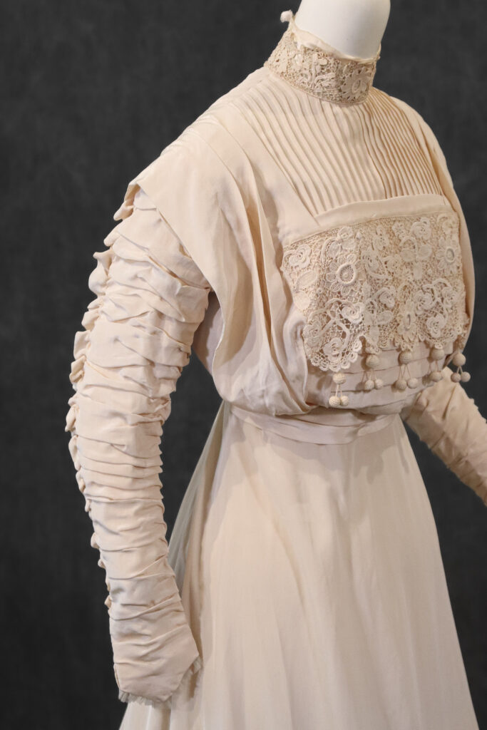 Wedding Dress 1908 - New Canaan Museum and Historical Society